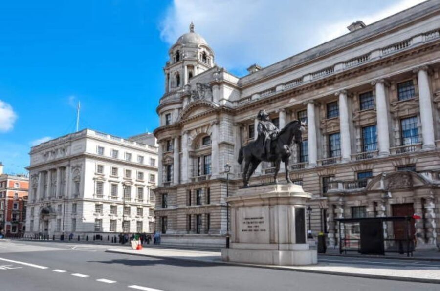 London: Harry Potter and Medieval Magic Tour - Tour Breakdown: What to Expect at Each Stop
