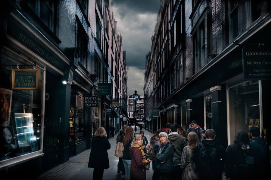 London: Harry Potter Walking Tour in German - Highlights in Detail