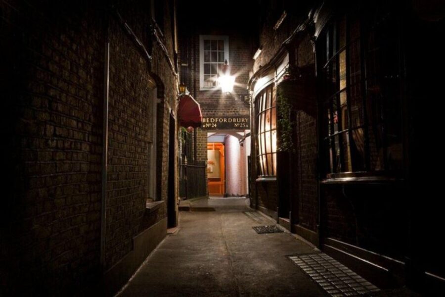London Haunted Secrets Ghost Walking Tour - The Itinerary: A Step-by-Step Look
