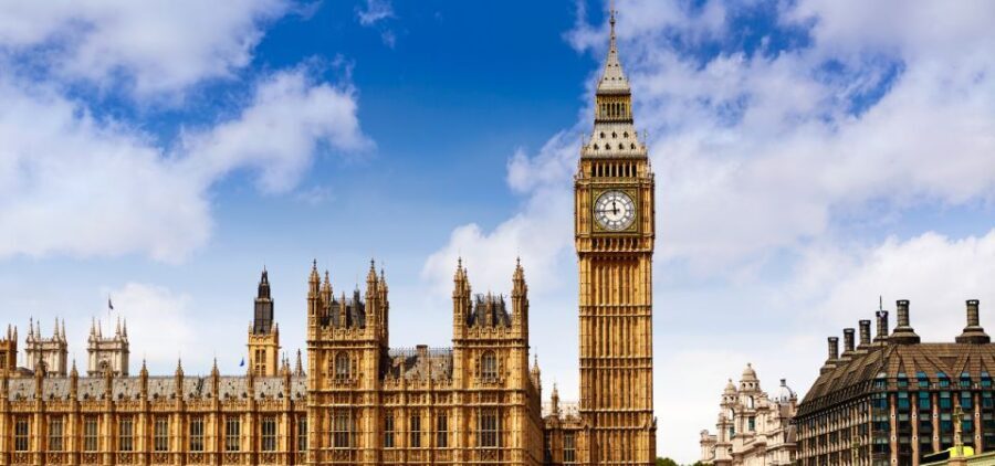 London: Historical Walking Tour in Westminster with an APP - Practical Details and What to Expect
