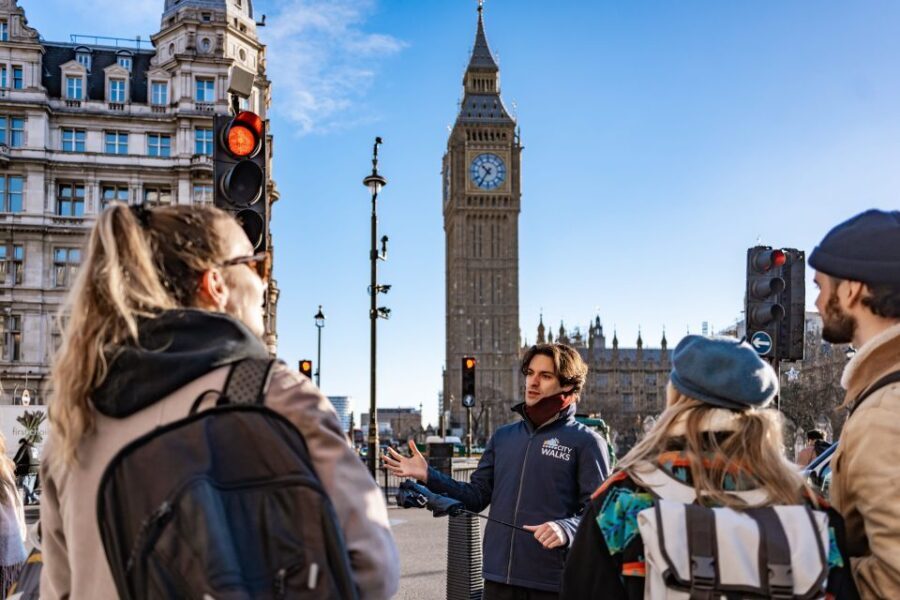 London: Landmarks Walking Tour & Harry Potter Walking Tour - The Harry Potter Magic Comes to Life