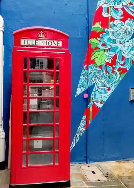 London: 'London Rocks!' Private Music Walking Tour in Soho - An In-Depth Look at the Tour Experience