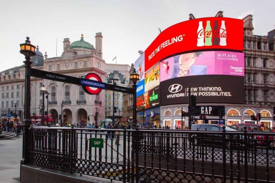 London: Private Black Cab City Tour With Hotel Pick-Up - What Does the Itinerary Cover?