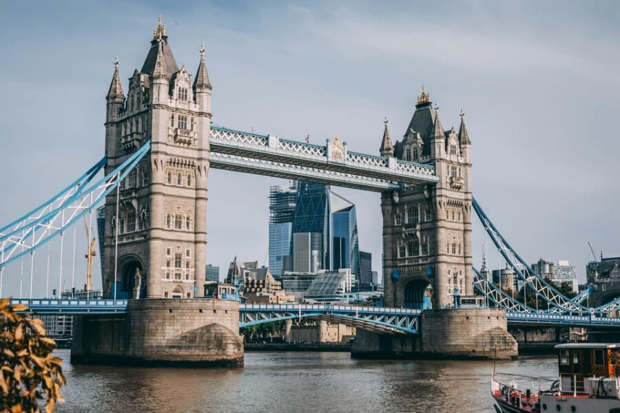 London: Private Self Guided Tour with a Chauffeur - How the Itinerary Works
