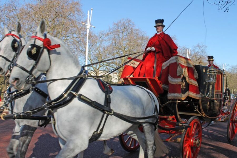 London: Smartphone Heritage Walks Trafalgar Square - What to Expect from These Heritage Walks
