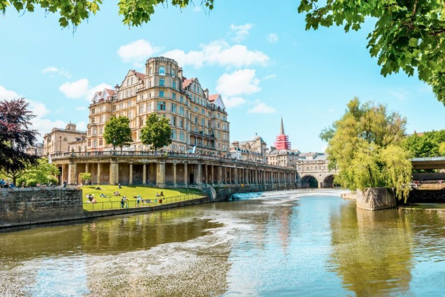 London: Stonehenge, Windsor, and Bath Day Trip by Bus - Who Will Enjoy This Tour?