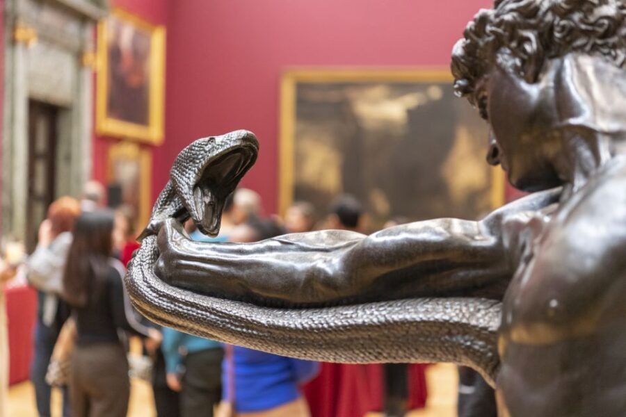 London: Tate Britain Official Discovery Tour - The Value of a Guided Tour at Tate Britain