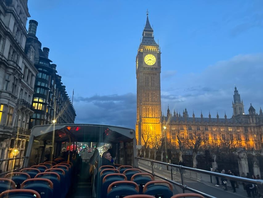 London: Taylor Swift Singalong Bus Tour - Assessing the Value: Is It Worth It?