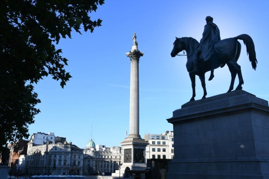 London: Top 30 Sights Walking Tour and Tower Bridge Exhibit - What’s Included and What’s Not