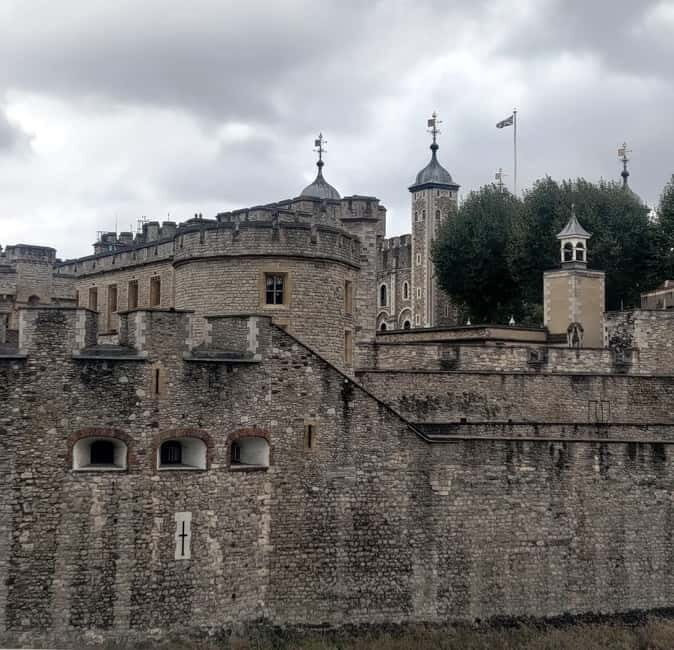 London: Tower of London and Tower Bridge Private Tour - A Detailed Look at the Tour Experience