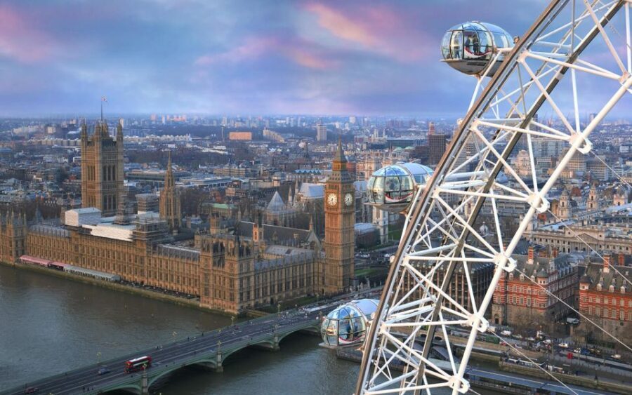 London: Westminster Walking Tour & St Paul's Cathedral Entry - The Itinerary Breakdown