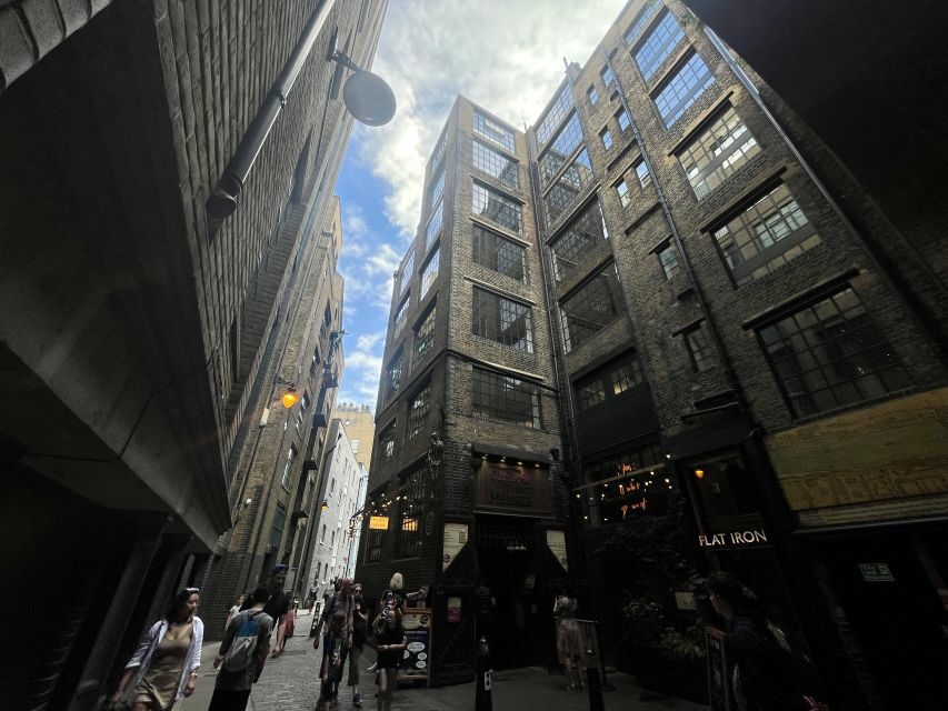 London: Witches and History Bankside Walking Tour - An In-Depth Look at the Witches and History Bankside Walking Tour