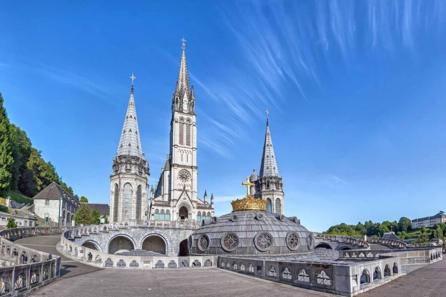 Lourdes: Full Day Private Guided Tour with Castle and Market - Final Thoughts