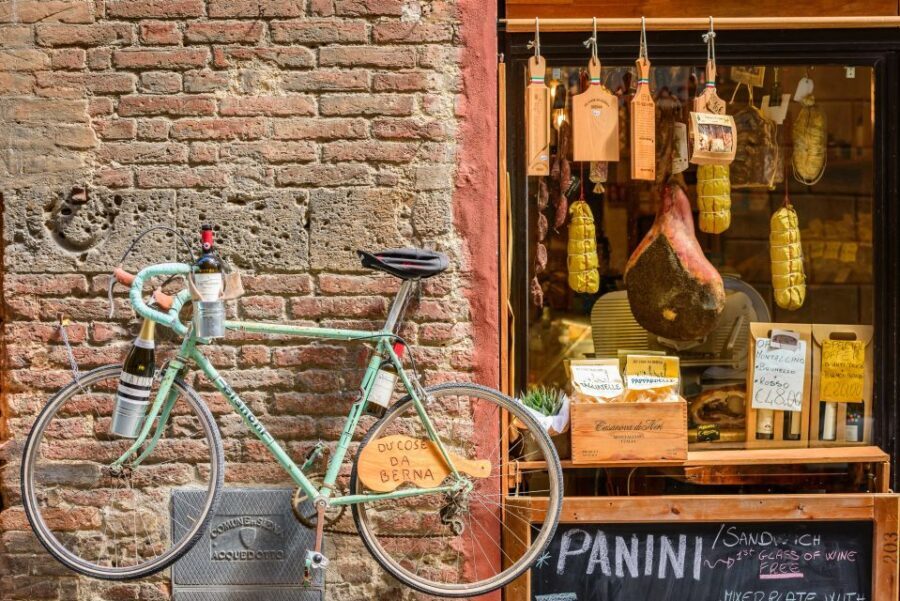 Lucca: Guided Food Walking Tour with Tastings - Detailed Breakdown of the Itinerary