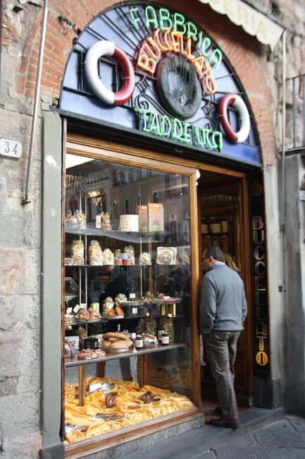 Lucca: join a 'must see' walking tour! (English) - The Itinerary Breakdown