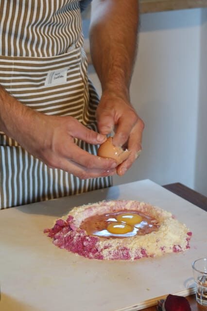 Lucca: Private Home-made Pasta Cooking Class - Discovering the Experience