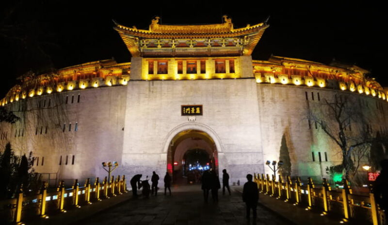 Luoyang walking night tour with local dinner old town - Key Points