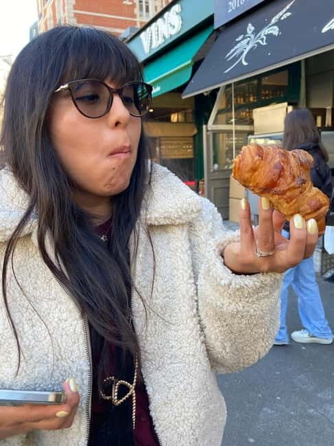 Lyon: Ultimate Bakeries, Chocolate and Pastries Food Tour - Exploring Lyon’s Culinary Gems in Just Two Hours