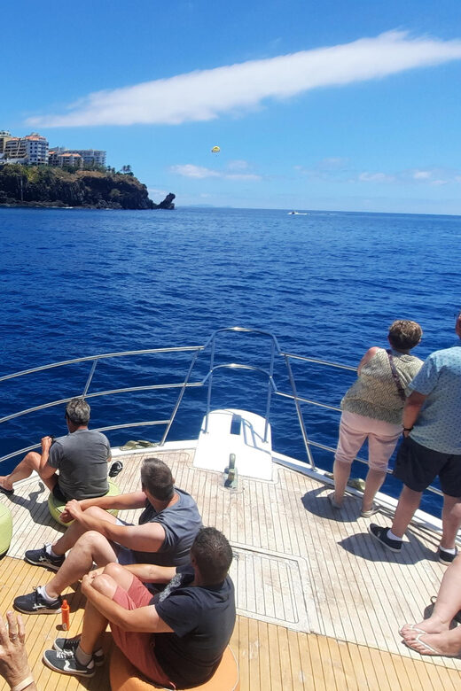 Madeira: Boat Trip with Lunch, Drinks, and Hotel Transfer - The Experience: A Step-by-Step Breakdown