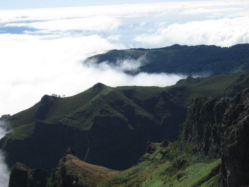 Madeira: Full-Day Pico Ruivo / Achada do Teixeira Walk - What to Expect on the Tour