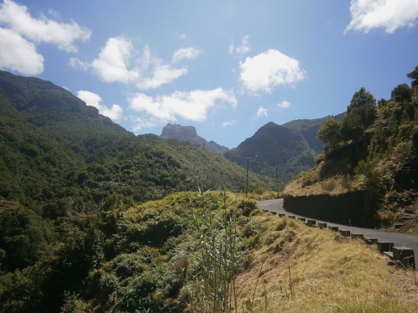 Madeira: Santana 6-Hour Full-Day Tour - Transportation and Guide Quality