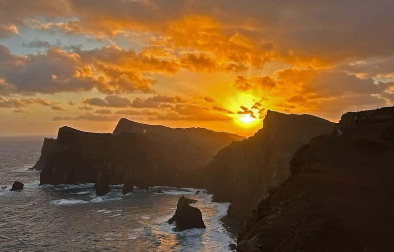 Madeira: Sunrise Experience and Hike with Guide & Pickup - Detailed Breakdown of the Itinerary