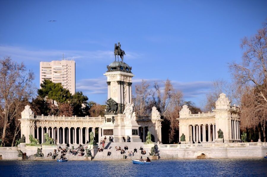 Madrid: 1.5-Hour Retiro Park Guided Walking Tour - Authentic Insights from Travelers