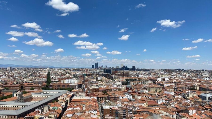 Madrid: Gran Vía Rooftops and Architecture Tour - Analyzing the Value