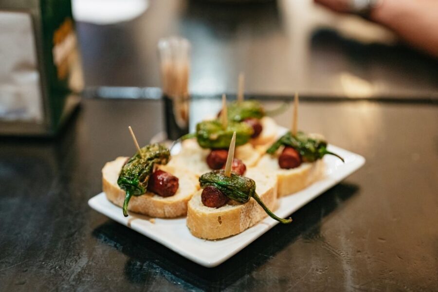 Madrid: Guided Tapas Tour with Tastings and Drinks - The Tasting Experience: What Youll Sample