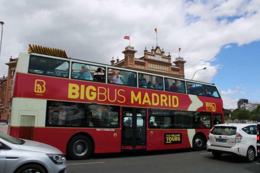 Madrid: Panoramic Open-Top Bus Day or Night Tour with Guide - Real Traveler Insights