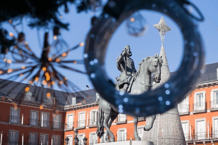 Madrid: Plaza Mayor Christmas Market & City Walking Tour - The Itinerary in Detail