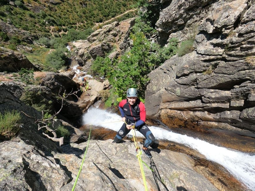 Madrid: Private Canyoning Adventure Tour with Transport - What To Expect: A Step-by-Step Breakdown