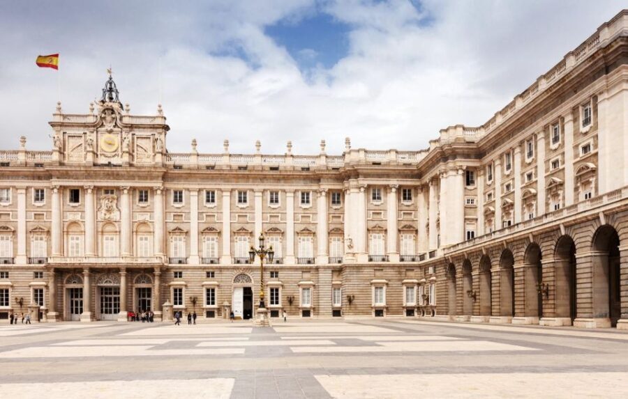 Madrid: Private Exclusive History Tour with a Local Expert - The Experience: What Sets It Apart