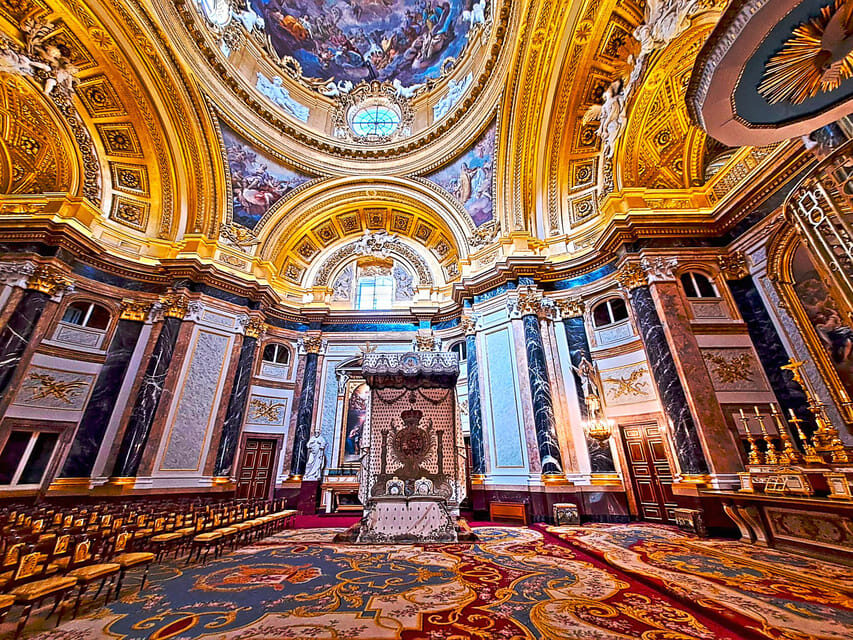 Madrid Private tour: Royal Palace & Cathedral & Old city - Walking Through Old Madrid