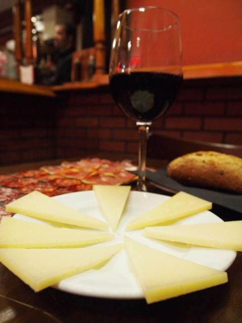 Madrid: Wine & Tapas Lunch tour - Who is this tour best suited for?