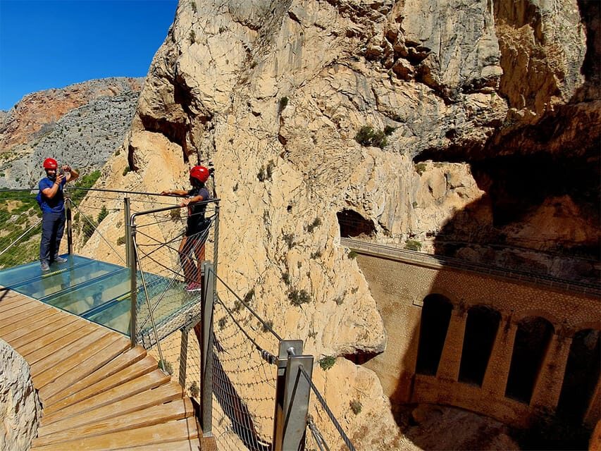 Málaga: Caminito del Rey Guided Tour with Transportation - The itinerary begins at the Aloratur Meeting Point near Málaga’s main train station. From there, a 75-minute coach ride whisks you into the heart of the gorge area. Along the way, guides provide contextual details about the construction of the walkway, the geology of the region, and some of the fascinating stories tied to this engineering marvel. As you settle in, youll appreciate the personalized attention with language-specific groups, ensuring you get the most engaging commentary.