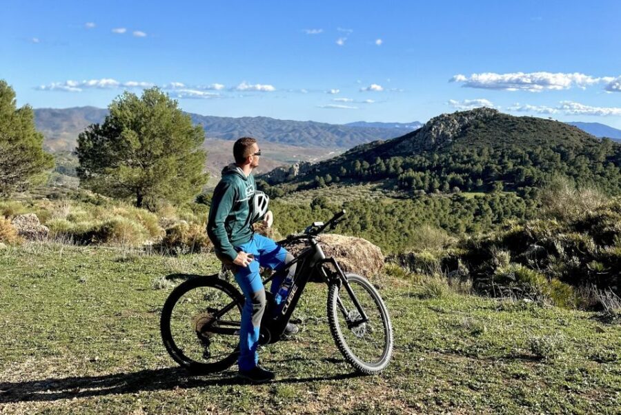 Málaga: "El Chorro" E-bike guided tour 2h (13km) - Itinerary Breakdown: What to Expect