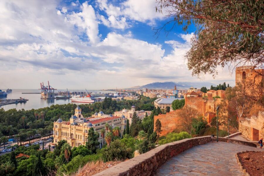 Malaga: Express Walk with a Local in 60 minutes - Who Would Love This Tour?