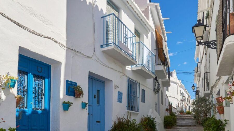 Malaga: Frigiliana & Nerja Tour with Local Product Tastings - Transportation and Comfort