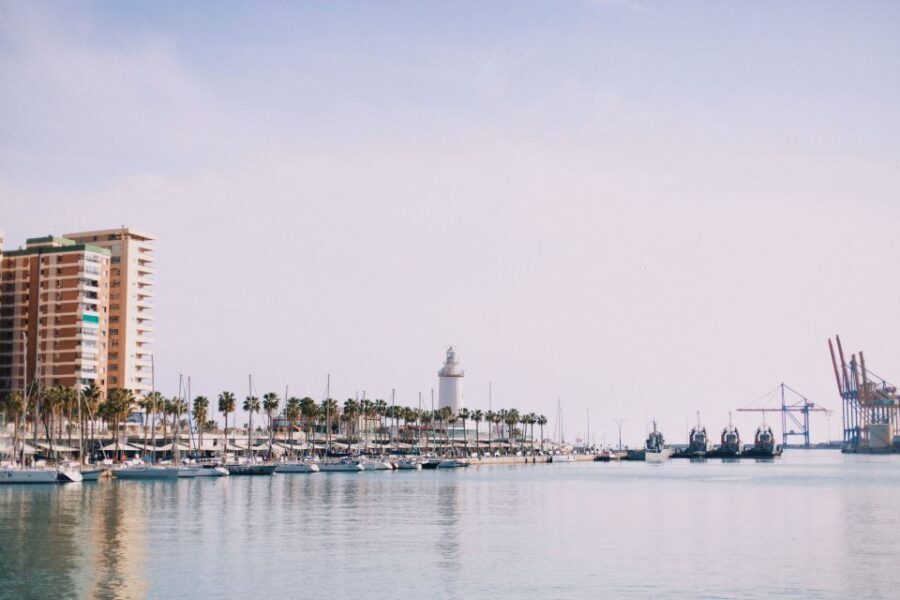 Málaga: Highlights, Old Town & Viewpoint Walking Tour - What Makes This Tour Stand Out?