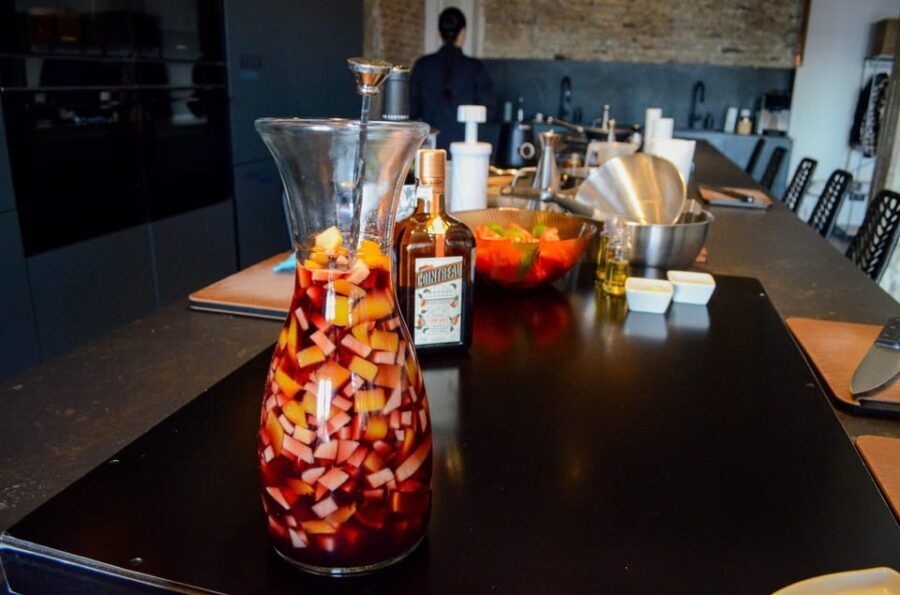 Málaga: Paella and Sangria Cooking Class with Market Visit - The Cooking Class