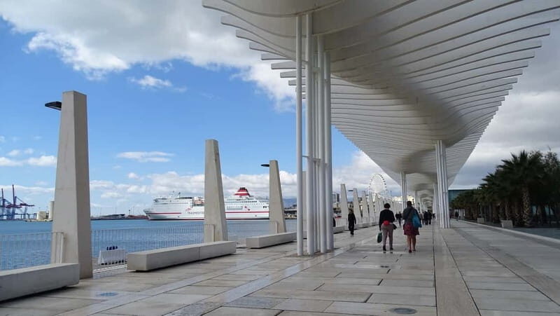 Malaga: Private Walking Tour with Official Guide - Detailed Breakdown of the Itinerary