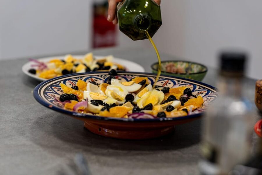 Málaga: Spanish Cooking Workshop with Paella and Sangria - The Chefs and Their Expertise