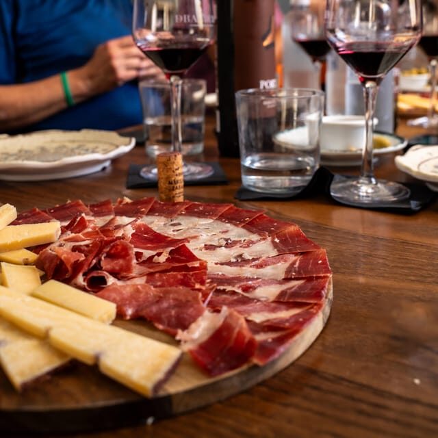 Malaga: Taste-of-Spain Walking Food Tour - The Guides: Knowledge and Connection