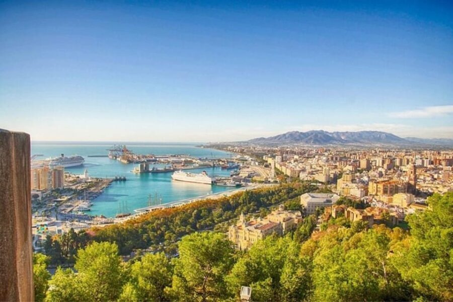 Malaga: Walking Tour of Must-See Attractions - Why This Tour Works Well
