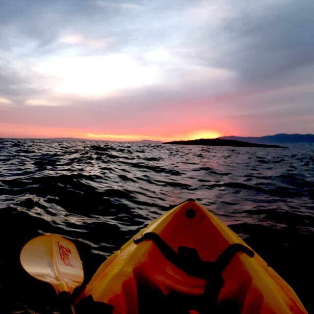 Mallorca: Kayak Sunset Tour from Ca'n Pastilla Beach - Practical Details That Matter