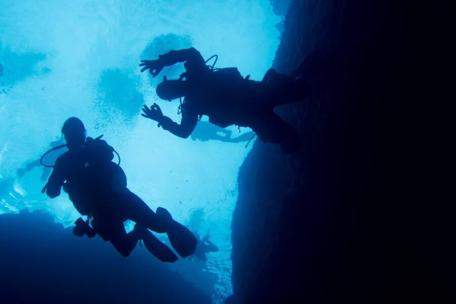 Malta: 2 Guided Dives for Certified Divers with Diving Gear - Key Points