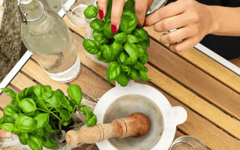 Manarola: Authentic Pesto Making Class at Cinque Terre - Why You Should Consider This Experience