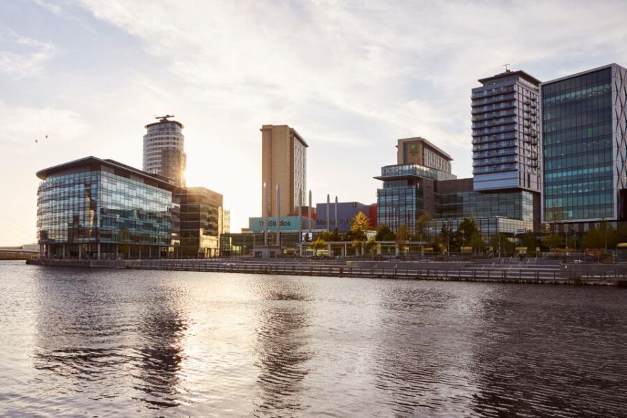 Manchester: Express Walk with a Local in 60 minutes - The Practicalities