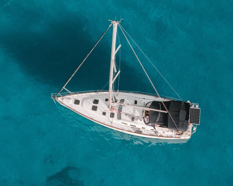 Marbella, Port Banus : SAILING Tour on Private Sailing Boat - An In-Depth Look at the Marbella Private Sailing Tour
